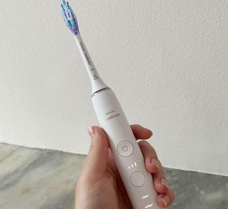 Why is My Verizon Router Blinking Blue Light? [Reasons + Fixes]